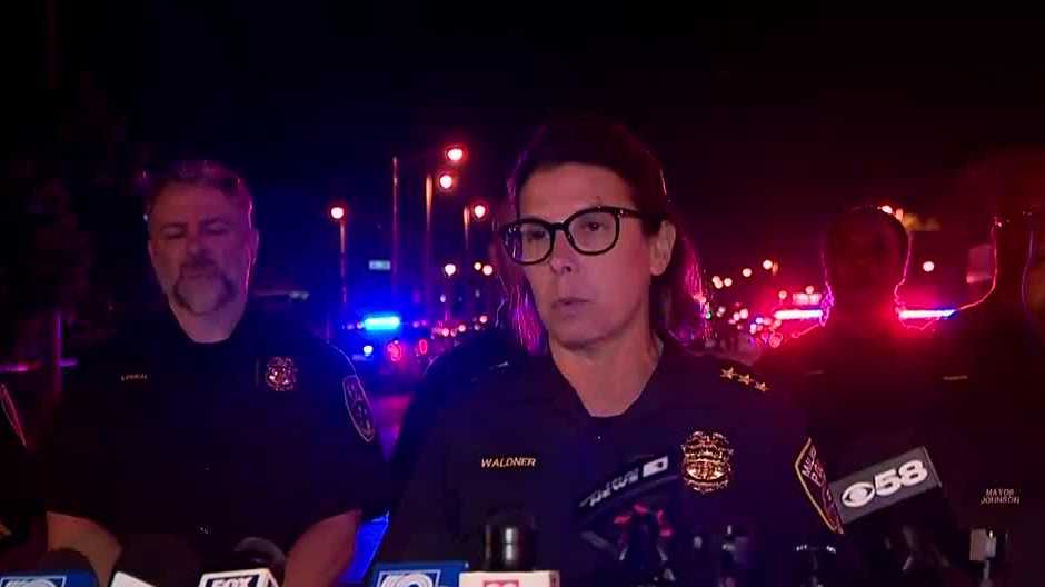 Milwaukee police officers shot in ambush | One officer critical