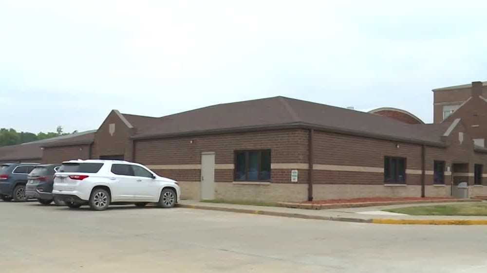 Iowa school goes into lockdown after report of gun on campus