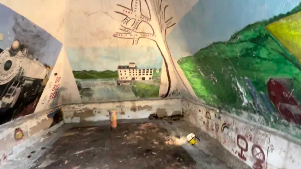 Nebraska city opens pyramid world's largest time capsule