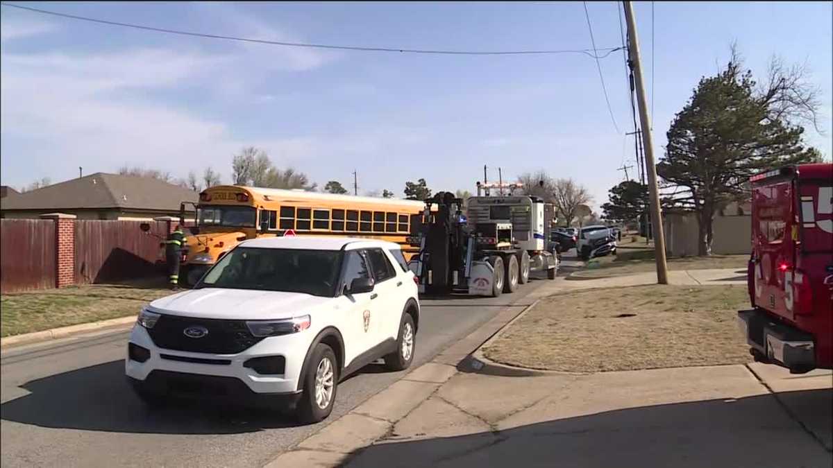 Officials respond to school bus crash in Oklahoma City