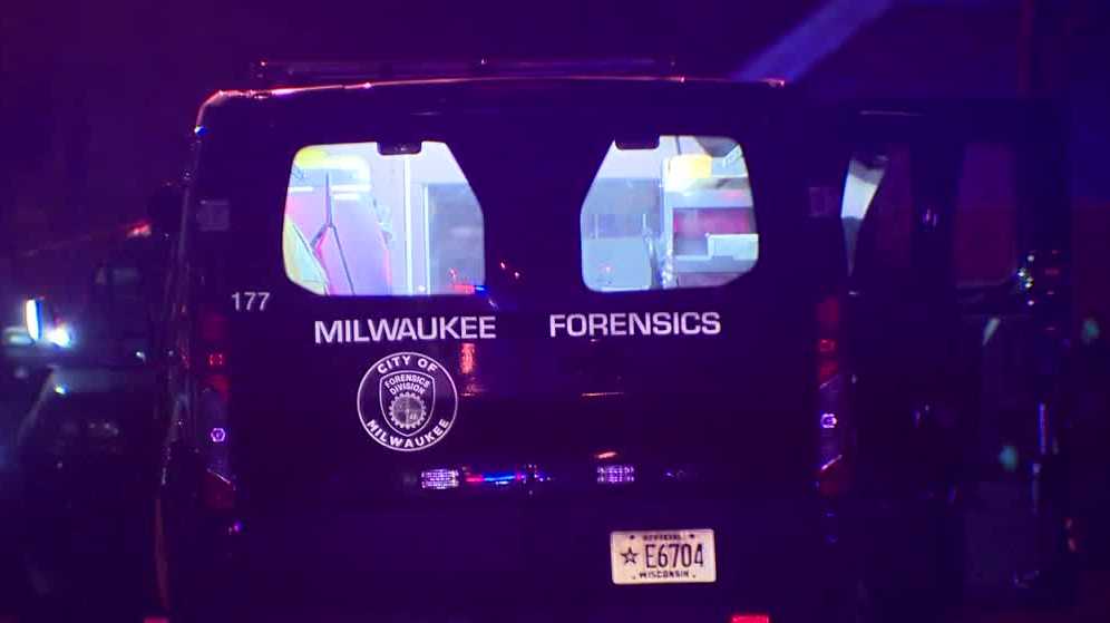 Person found dead in vehicle after car fire, Milwaukee police say