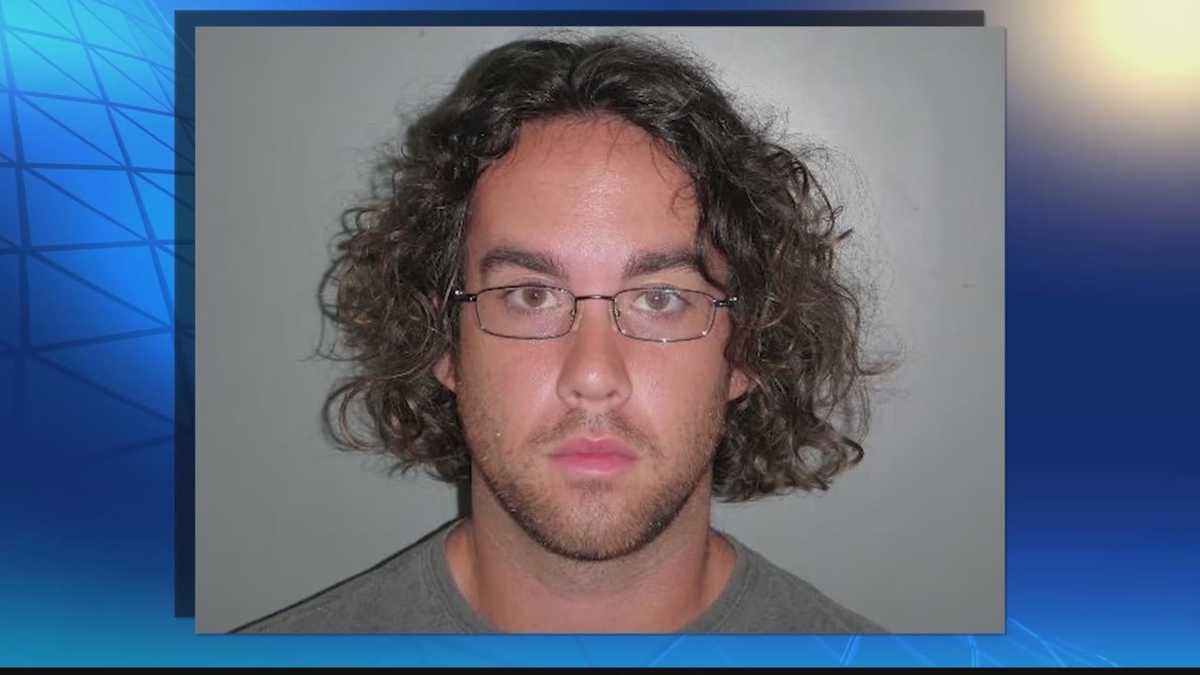 Convicted sex offender charged with sending sexual messages to 8-year ...