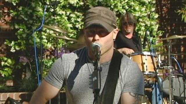 Robbie Walden Plays 'Hard Working Man'
