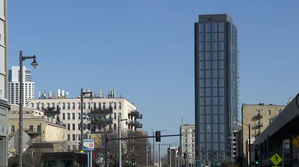 Luxury high-rise apartments leave lasting impact on Milwaukee skyline