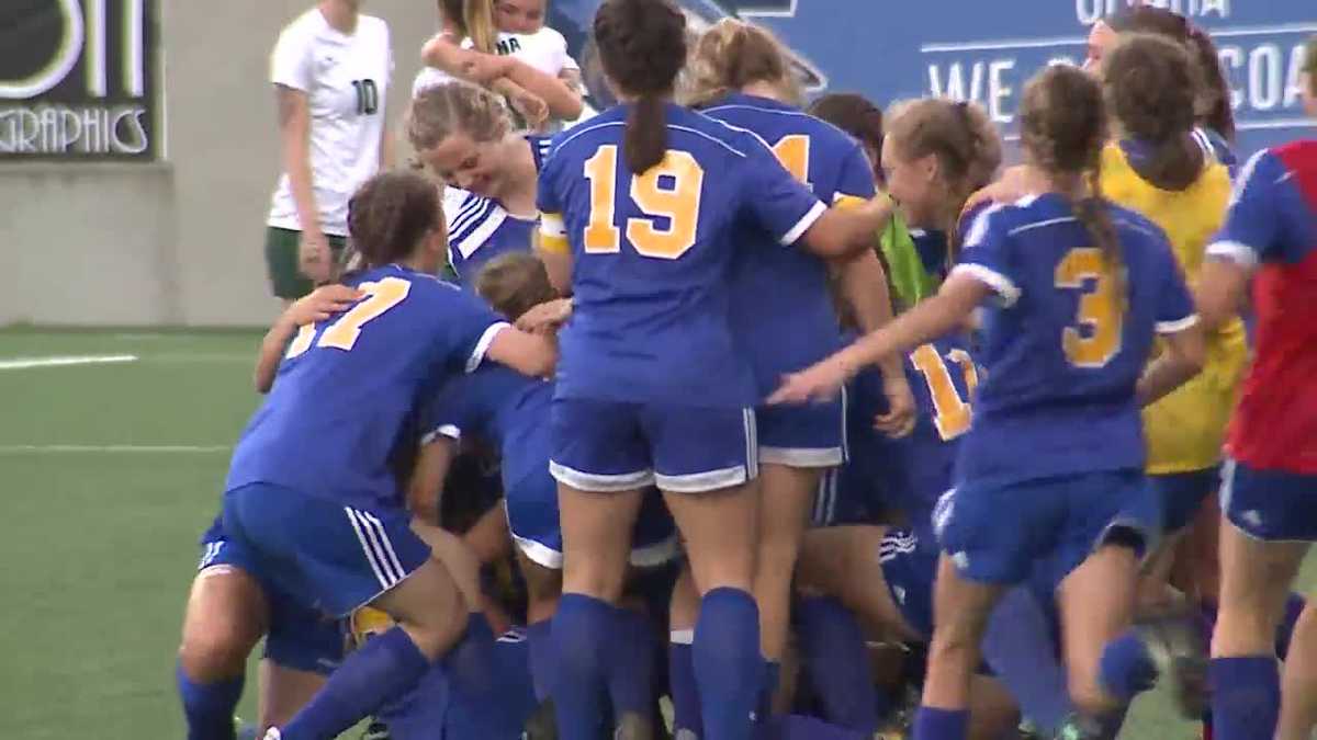 Highlights: Mercy beats Gretna at state soccer tournament