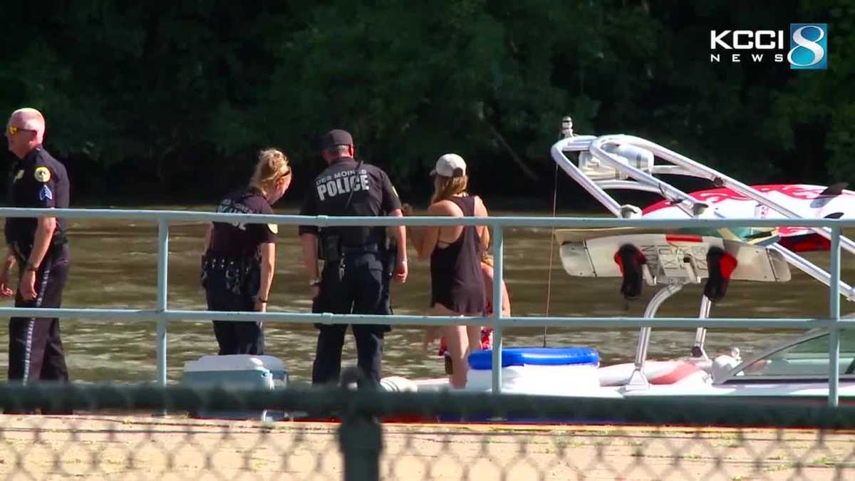 Man's leg amputated by boat propeller in Des Moines River