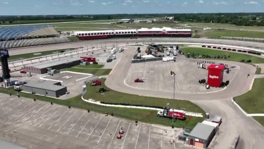 IndyCar racing returns to Iowa Speedway this weekend