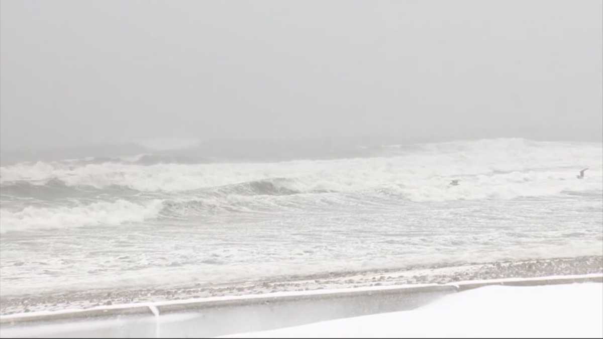 Cape Cod residents deal with blizzard, watch coast for flooding
