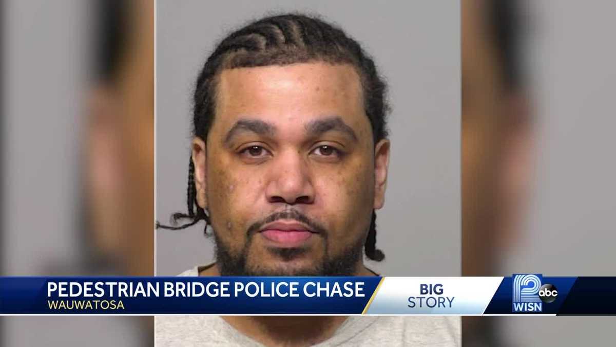 High-speed chase takes police across pedestrian bridge