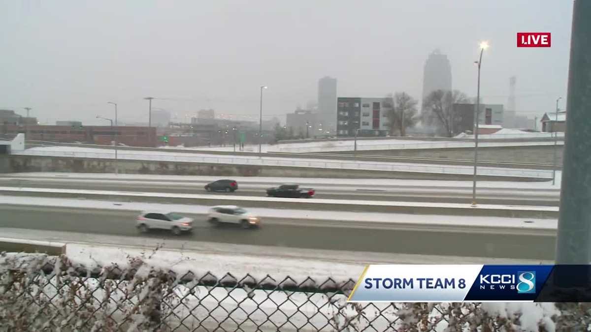 DSM police respond to 33 weather-related crashes overnight