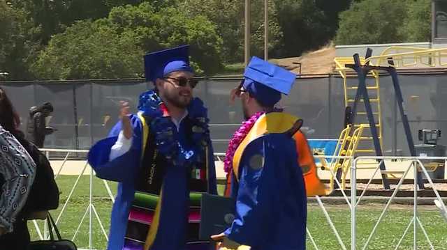 Jake Flores - Journalist Profile - Intelligent Relations