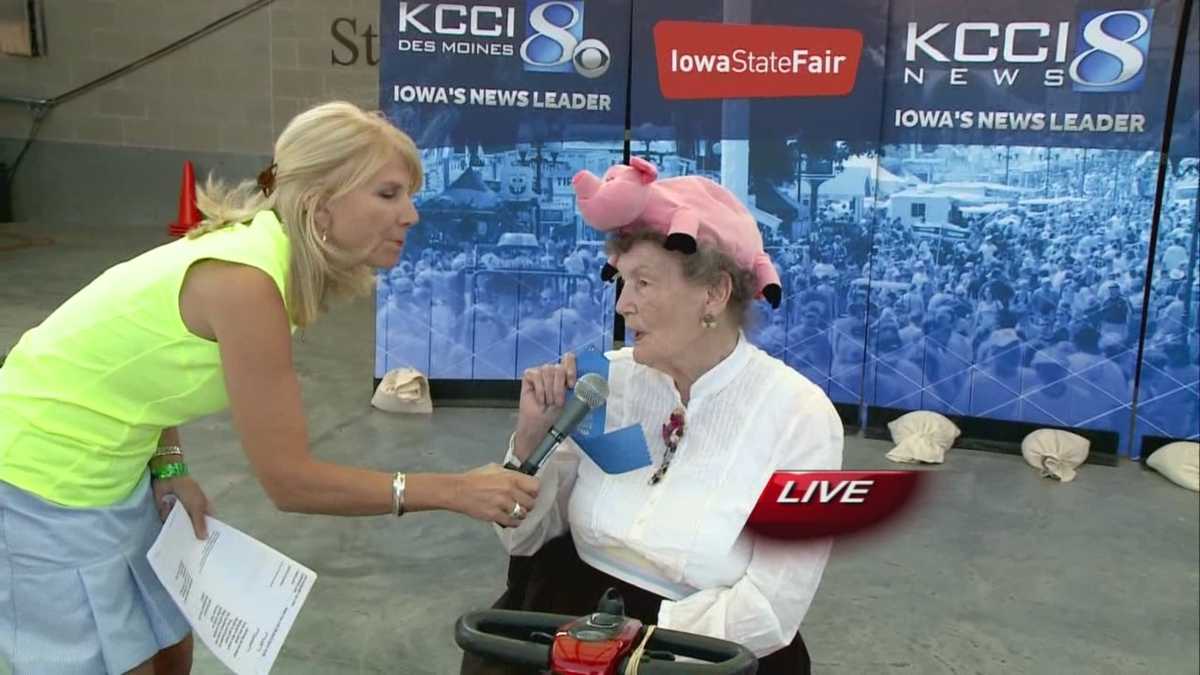 Iowa State Fair husband, mom, hog calling contest winners