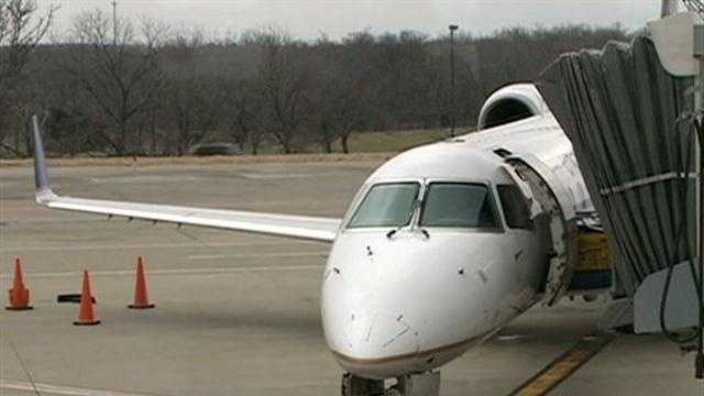 A busted engine caused an emergency landing at XNA