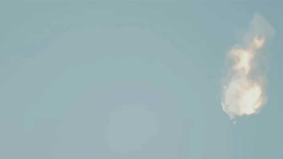 VIDEO: SpaceX Starship explodes minutes after launching