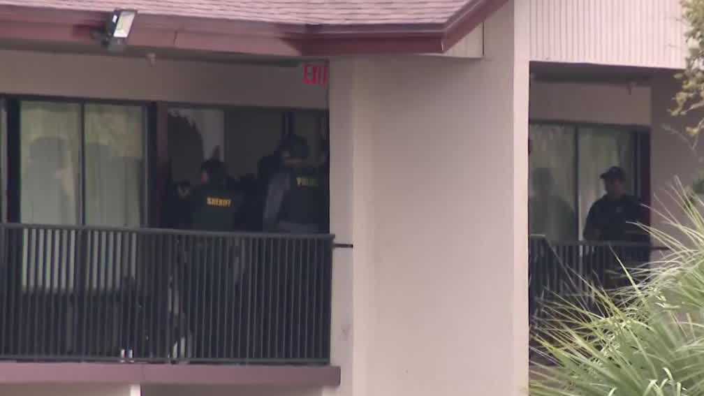 Mother arrested after 'disturbance' at West Melbourne hotel involving ...