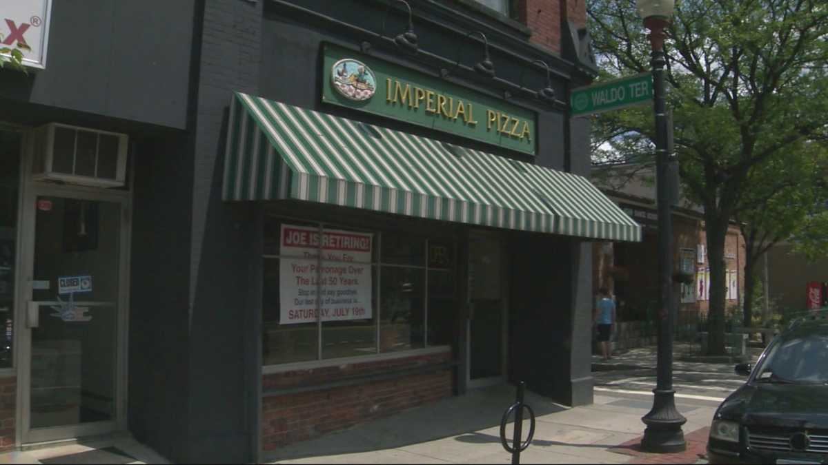 Beloved neighborhood pizza shop closing after decades