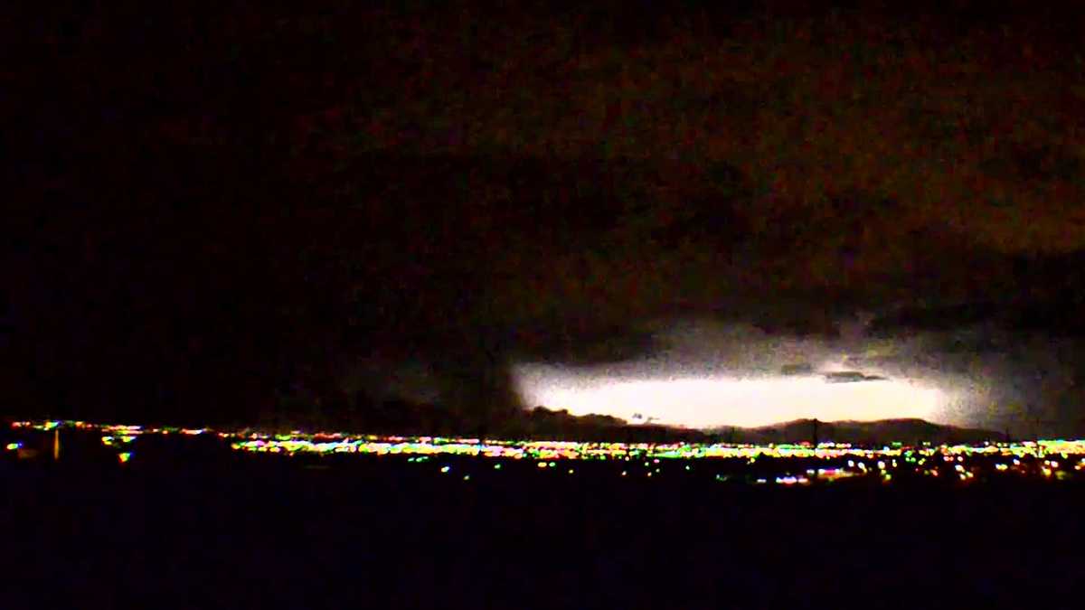 Time Lapse: Hundreds of lightning strikes in ABQ