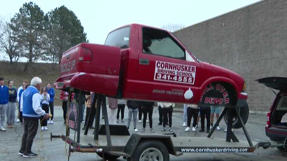 Driving school students see effects of rollover crash
