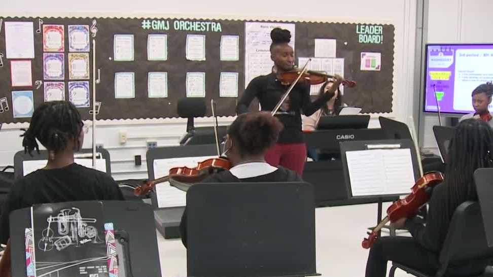 JCPS orchestra students learn important lessons about life from world ...