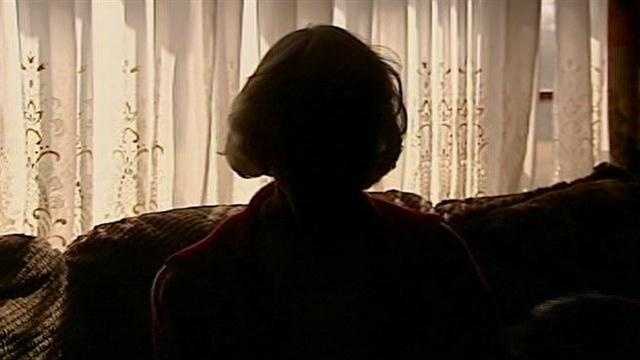 Norman woman victimized by fake utility worker scam