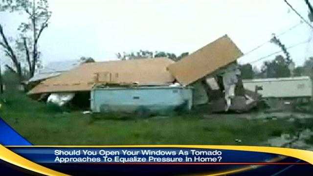 Weather 101: Should you open windows before a tornado hits?