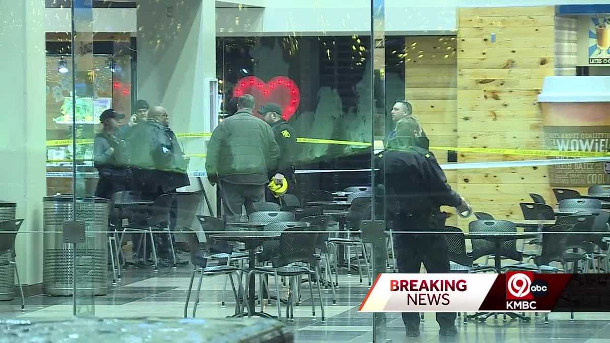 Eyewitnesses describe mass shooting at Crown Center in Kansas City