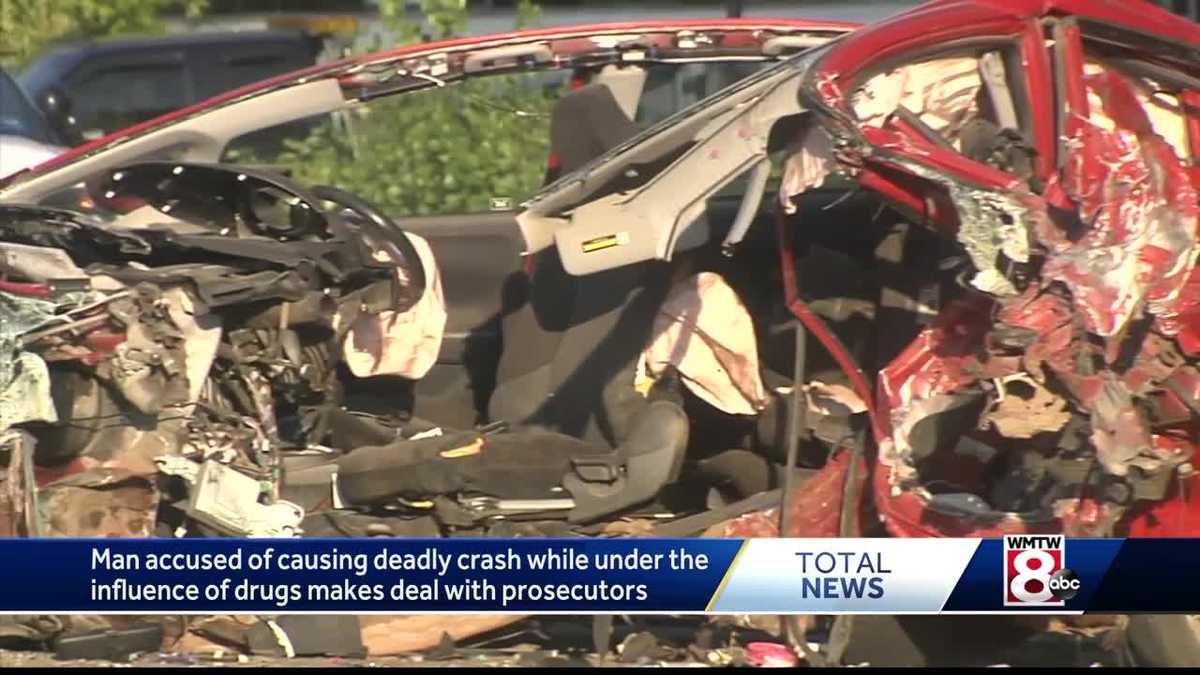 Maine man charged in deadly crash reaches plea deal Maine man charged in deadly crash reaches plea deal