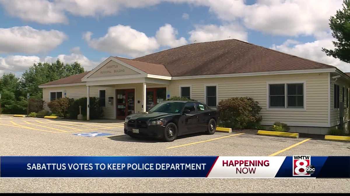 Sabattus votes to keep police department