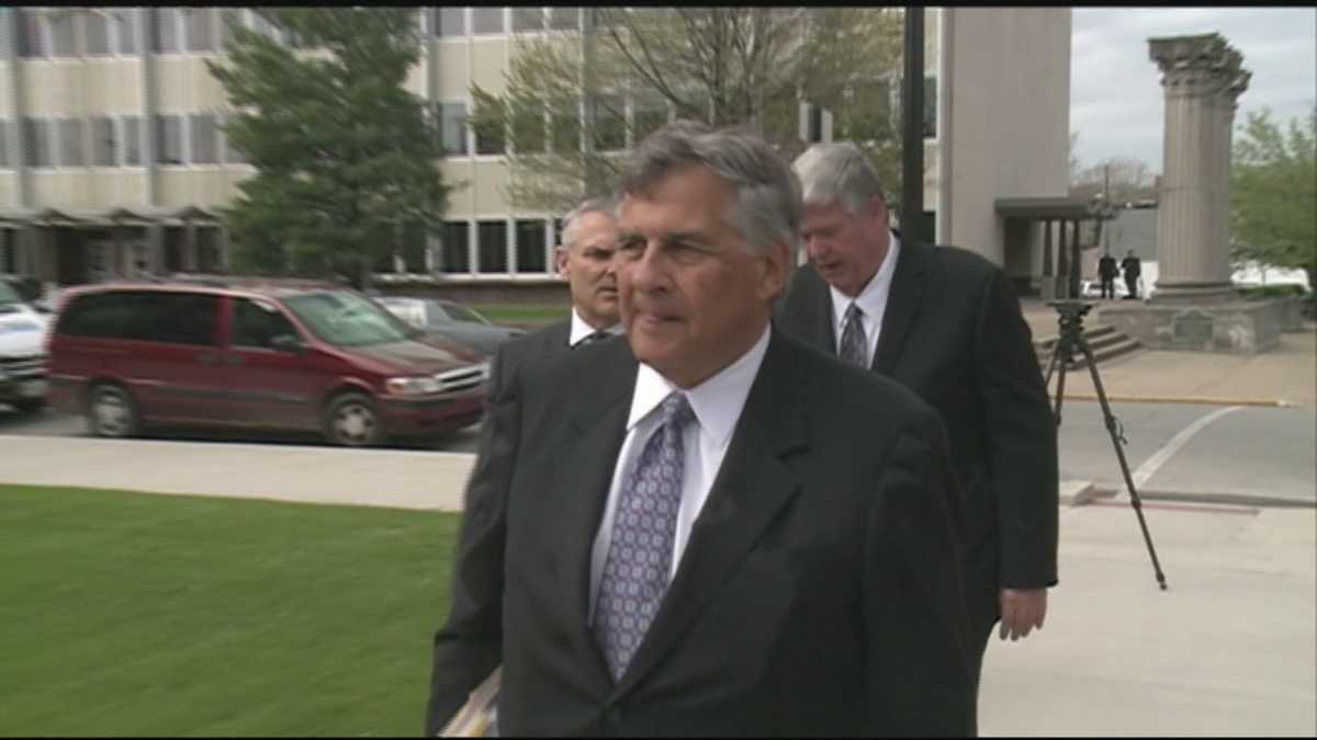 Former Clark County sheriff sentenced to probation, fine in federal case