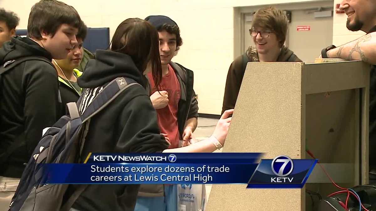 Students explore dozens of trade careers at Lewis Central High School