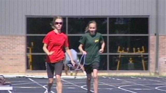 Blind runner aims for more medals at Special Olympics