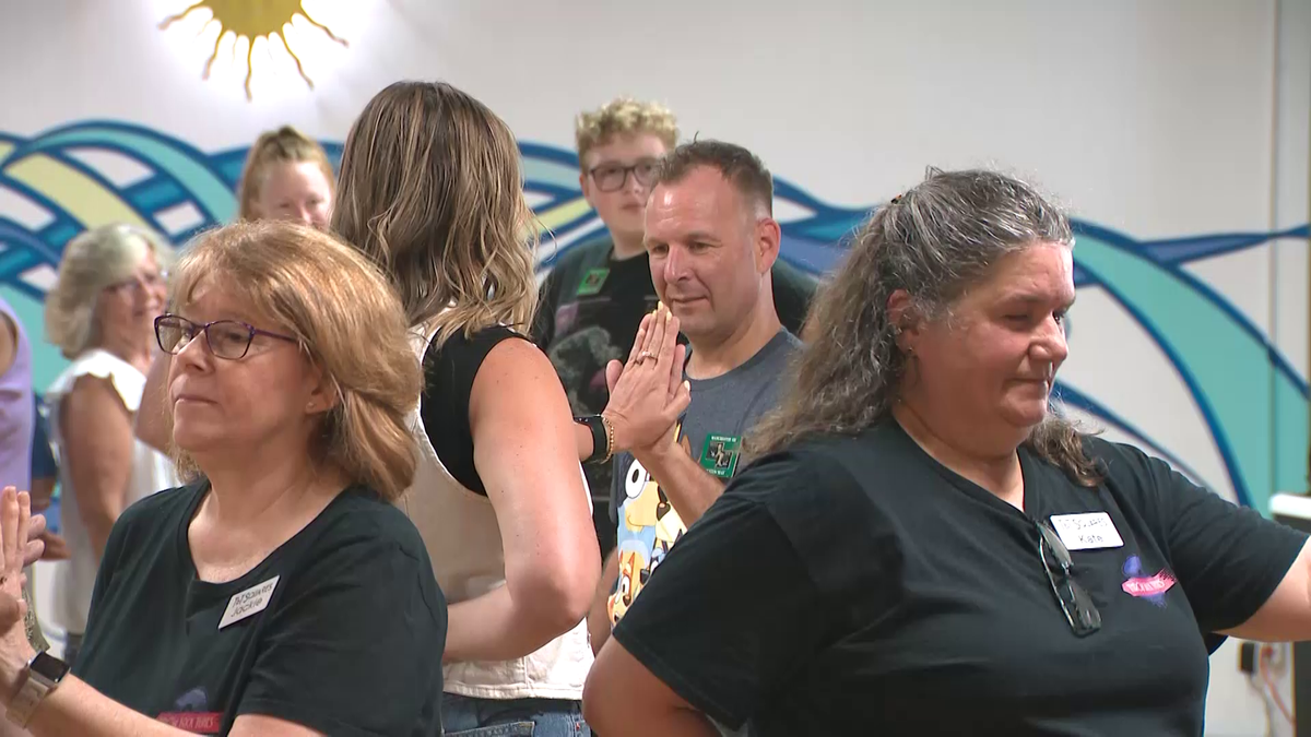 NH Chronicle: Square dancing class offered weekly in Manchester