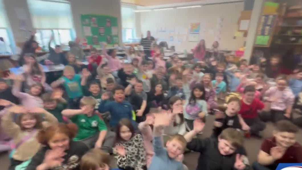 WMUR's Kevin Skarupa visits Barka Elementary in Derry