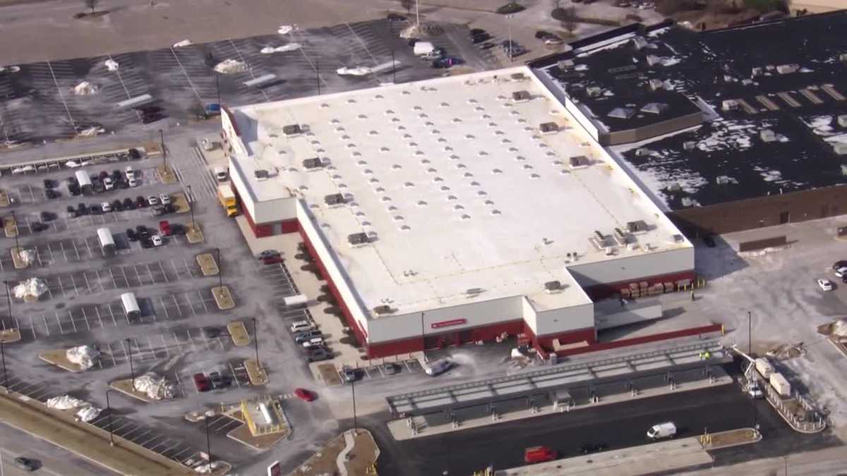 Louisville's first BJ's Wholesale Club sets opening date