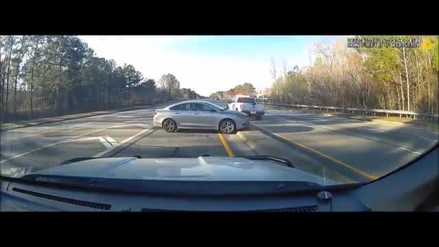 VIDEO: Wanted suspect leads police in Georgia on high-speed chase