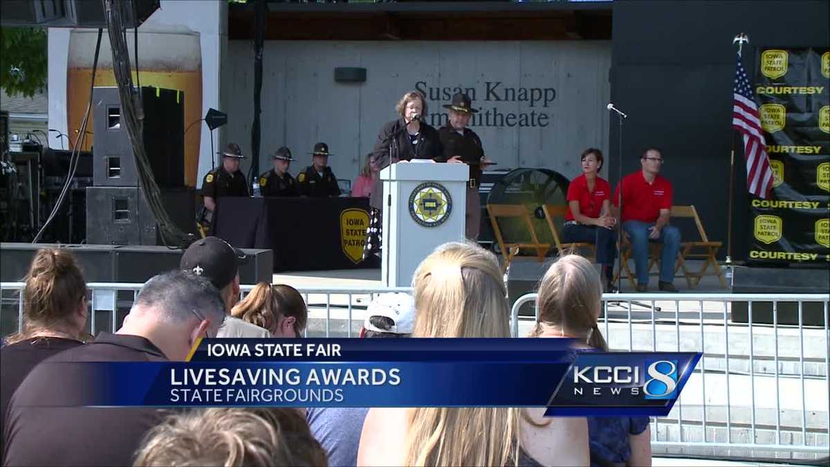 Iowans honored at 2017 Governor's Lifesaving Awards Iowans honored at 2017 Governor's Lifesaving Awards