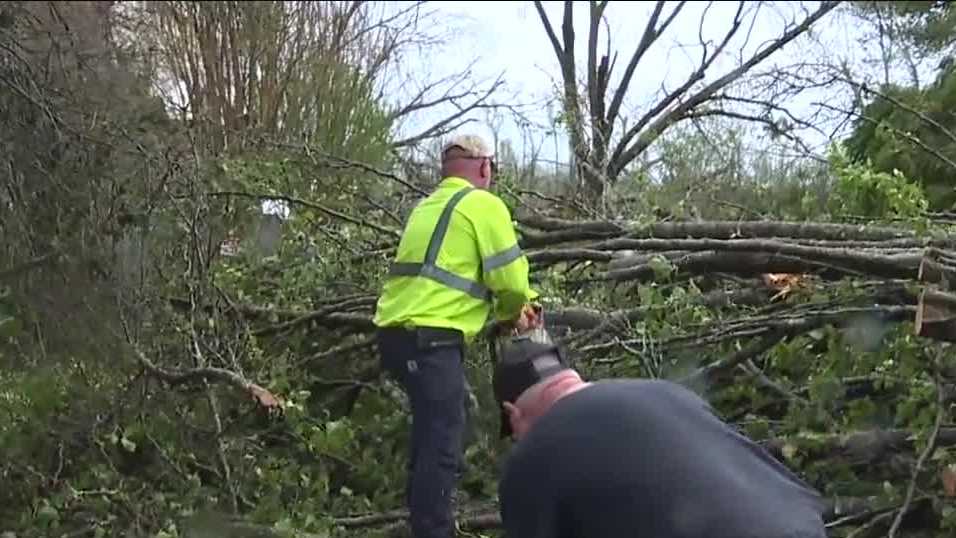 South Carolina: Storm damage shows EF3 tornado struck community