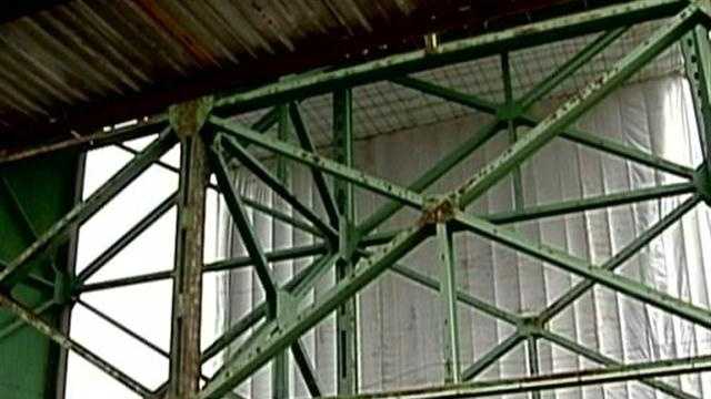 Tobin Bridge gets new paint