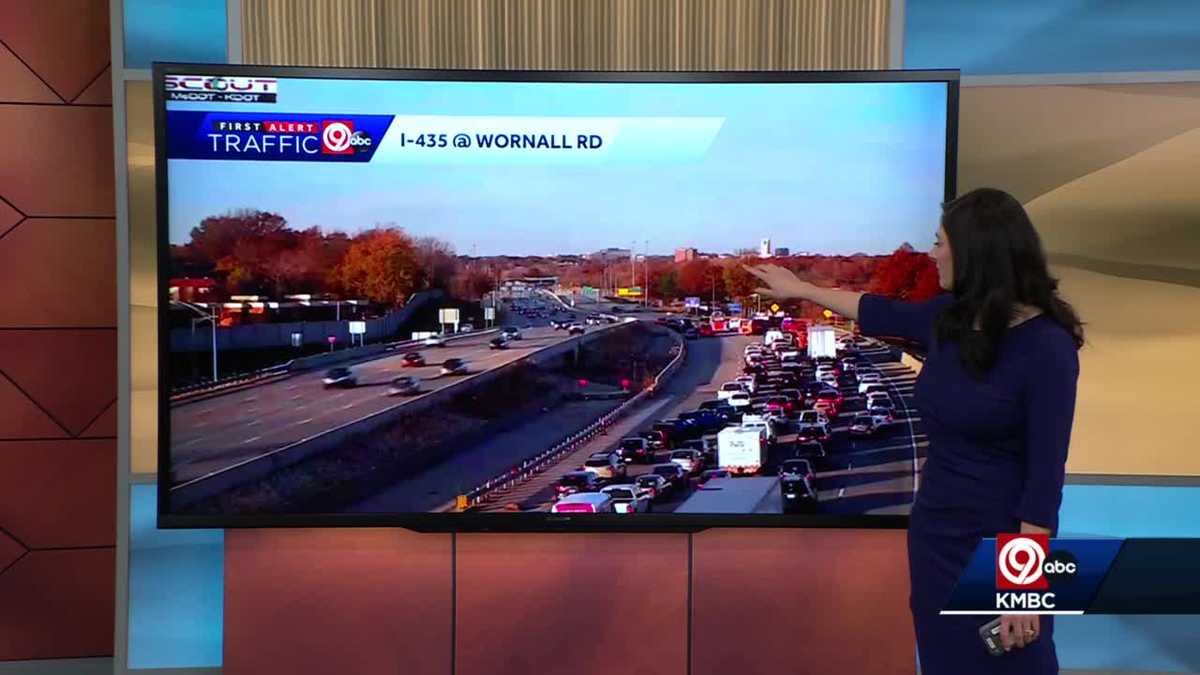 Kansas City traffic backed up - wreck on WB I-435 at Holmes Road