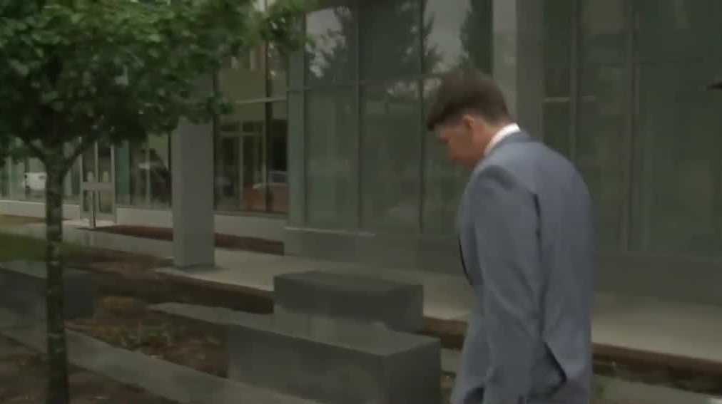 Former NH police officer set to plead guilty in fatal crash