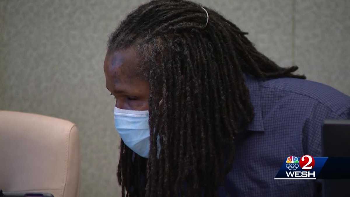 Markeith Loyd claims during trial he tried to turn himself in twice