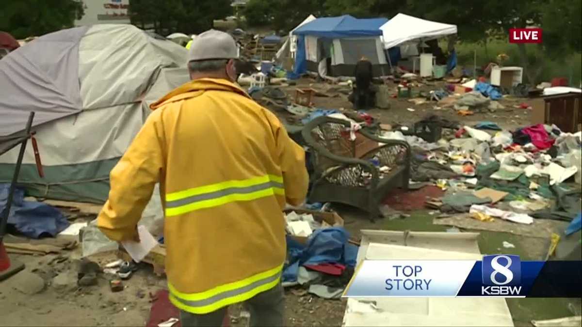 Clean up begins at Santa Cruz homeless camp