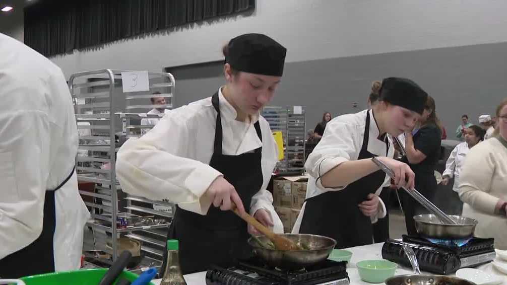 Iowa high schoolers compete in state culinary competition
