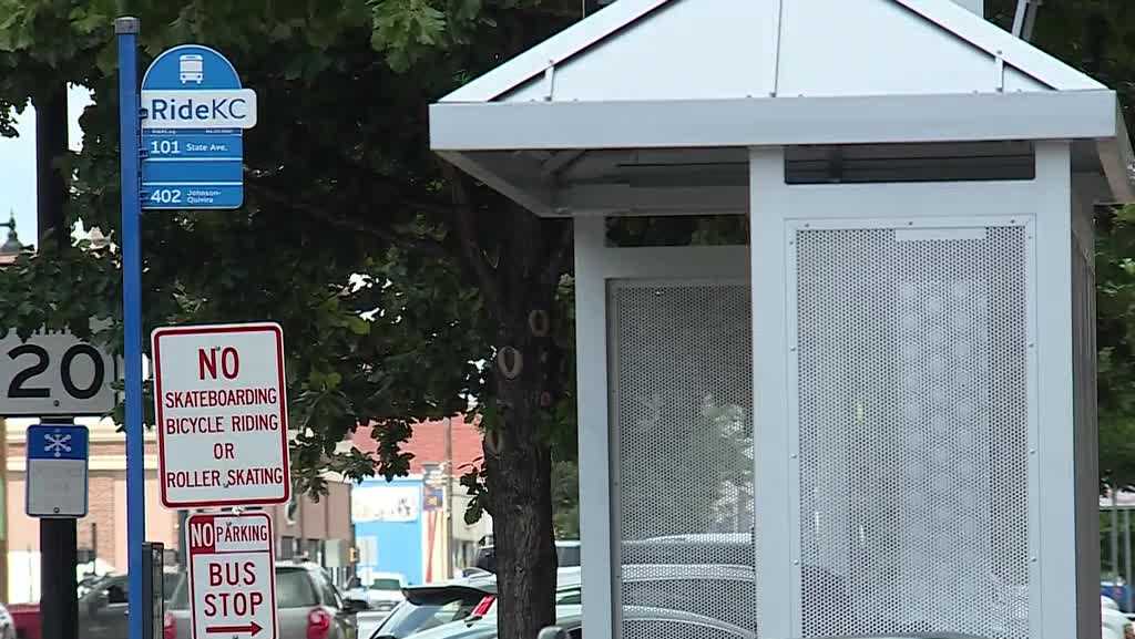 Kansas City's first day of bus fares brings lines, mixed opinions