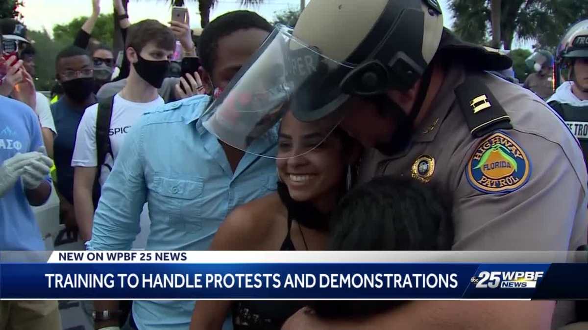 Protests remain peaceful in Boca Raton