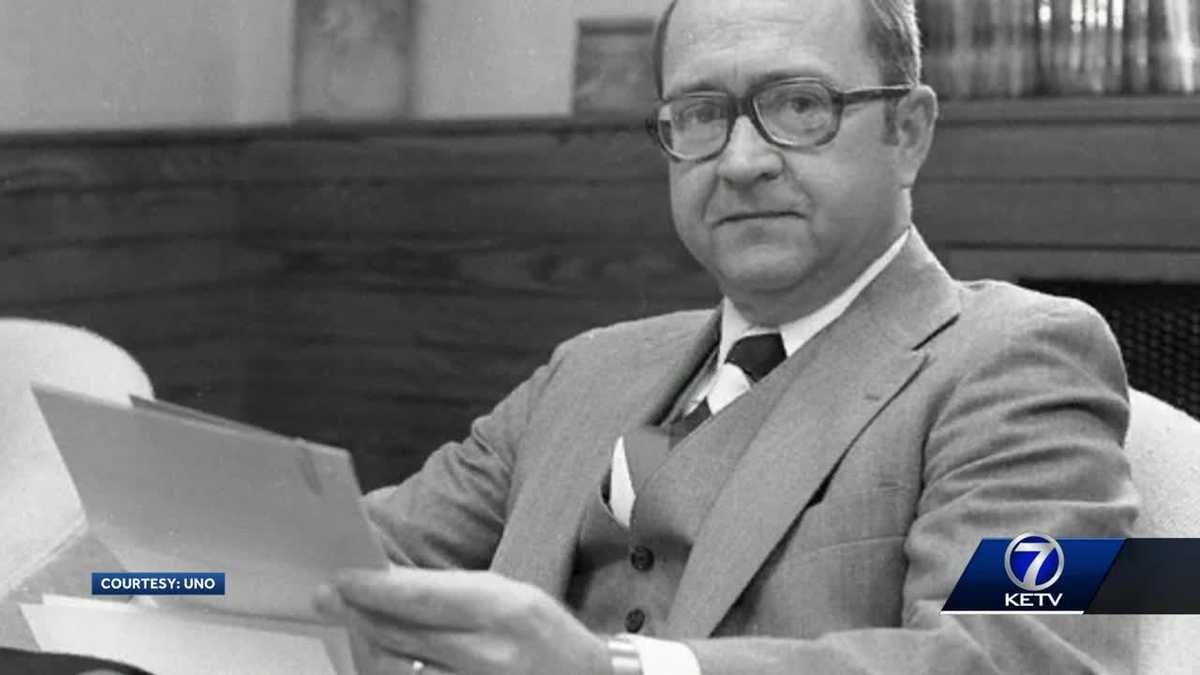 Del Weber, UNO's longest-serving chancellor, dies at 86