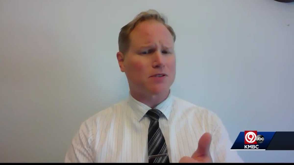 Kansas Rep. Watkins set for Feb. 4 hearing on going to trial