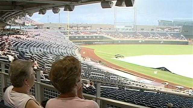 Wednesday washout doesn't dampen CWS fans' spirits - KETV