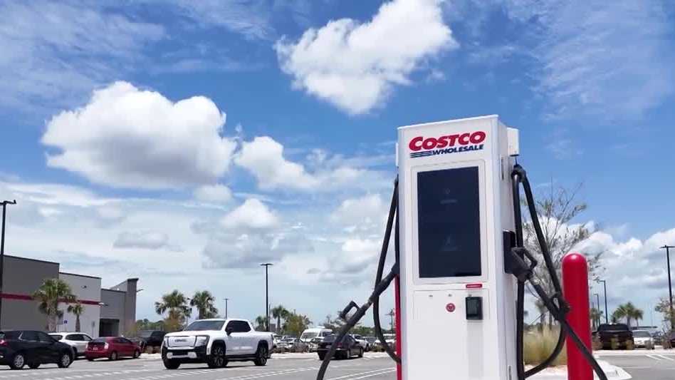 New EV chargers popping up at Costco in North Port
