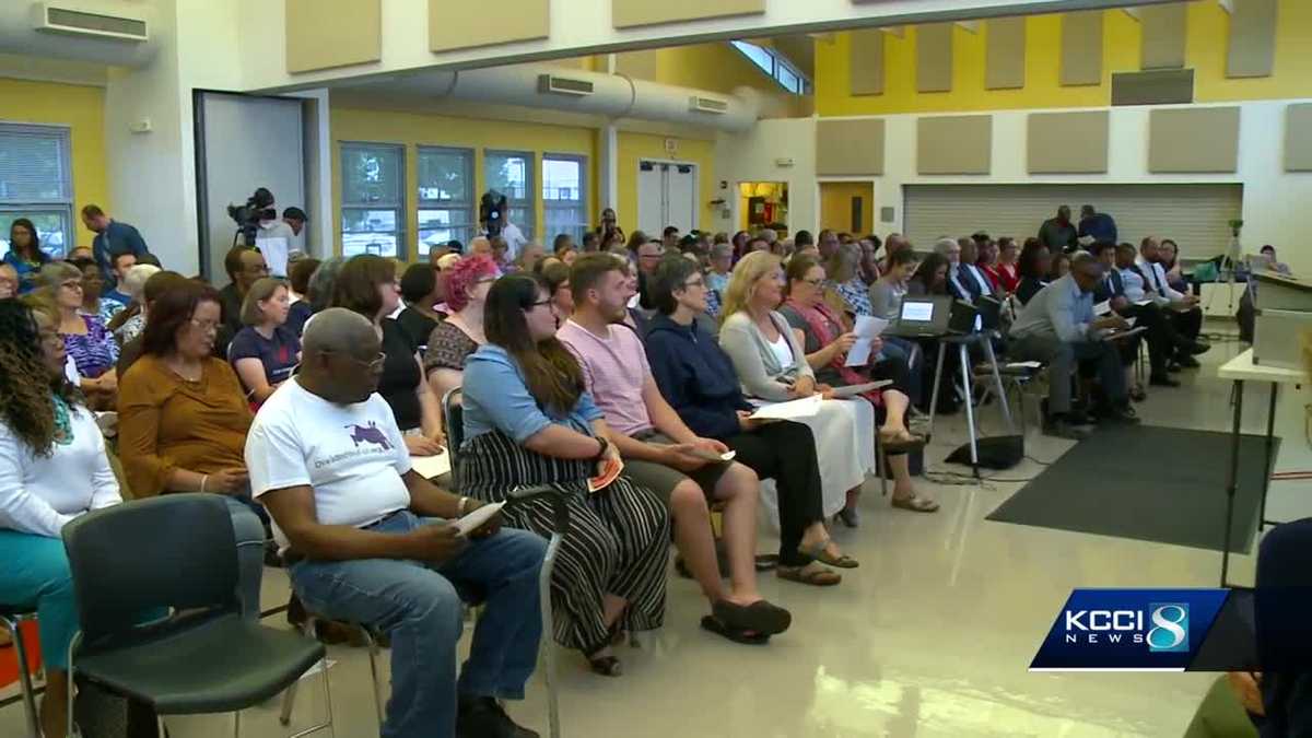 Group hosts meeting on how to prevent racial profiling